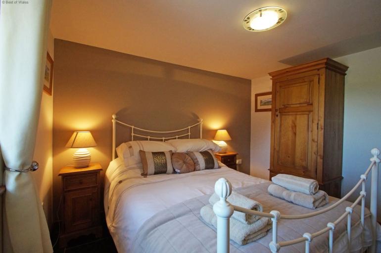 Bythynnod Lleuddad Cottages | Bythynnod Lleuddad Cottages in Llangwnadl