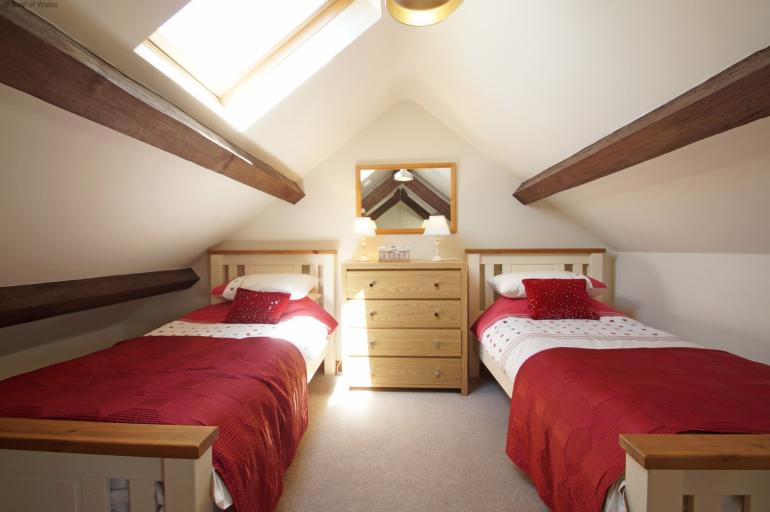 Bythynnod Lleuddad Cottages | Bythynnod Lleuddad Cottages in Llangwnadl
