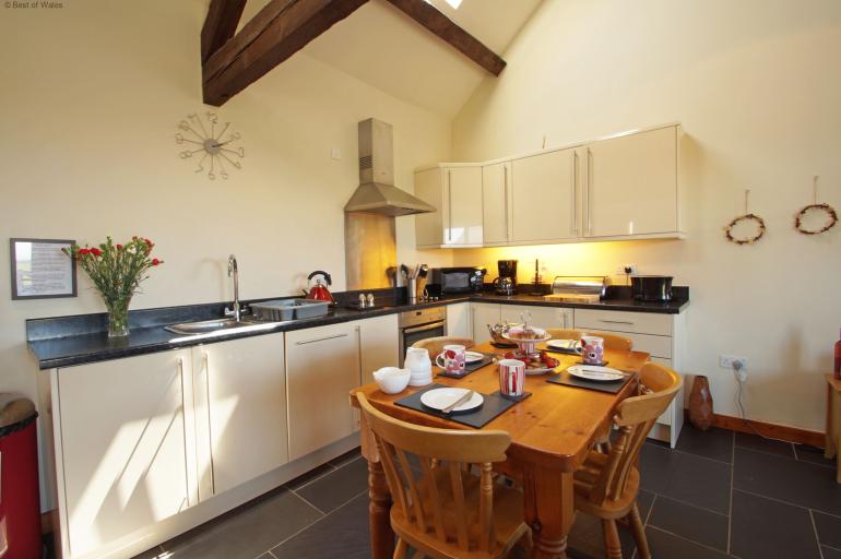 Bythynnod Lleuddad Cottages | Bythynnod Lleuddad Cottages in Llangwnadl