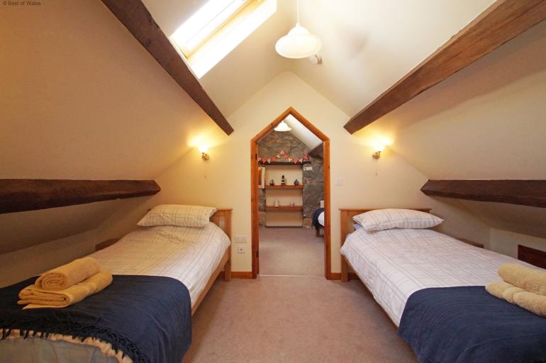 Bythynnod Lleuddad Cottages | Bythynnod Lleuddad Cottages in Llangwnadl