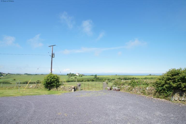 Bythynnod Lleuddad Cottages | Bythynnod Lleuddad Cottages in Llangwnadl