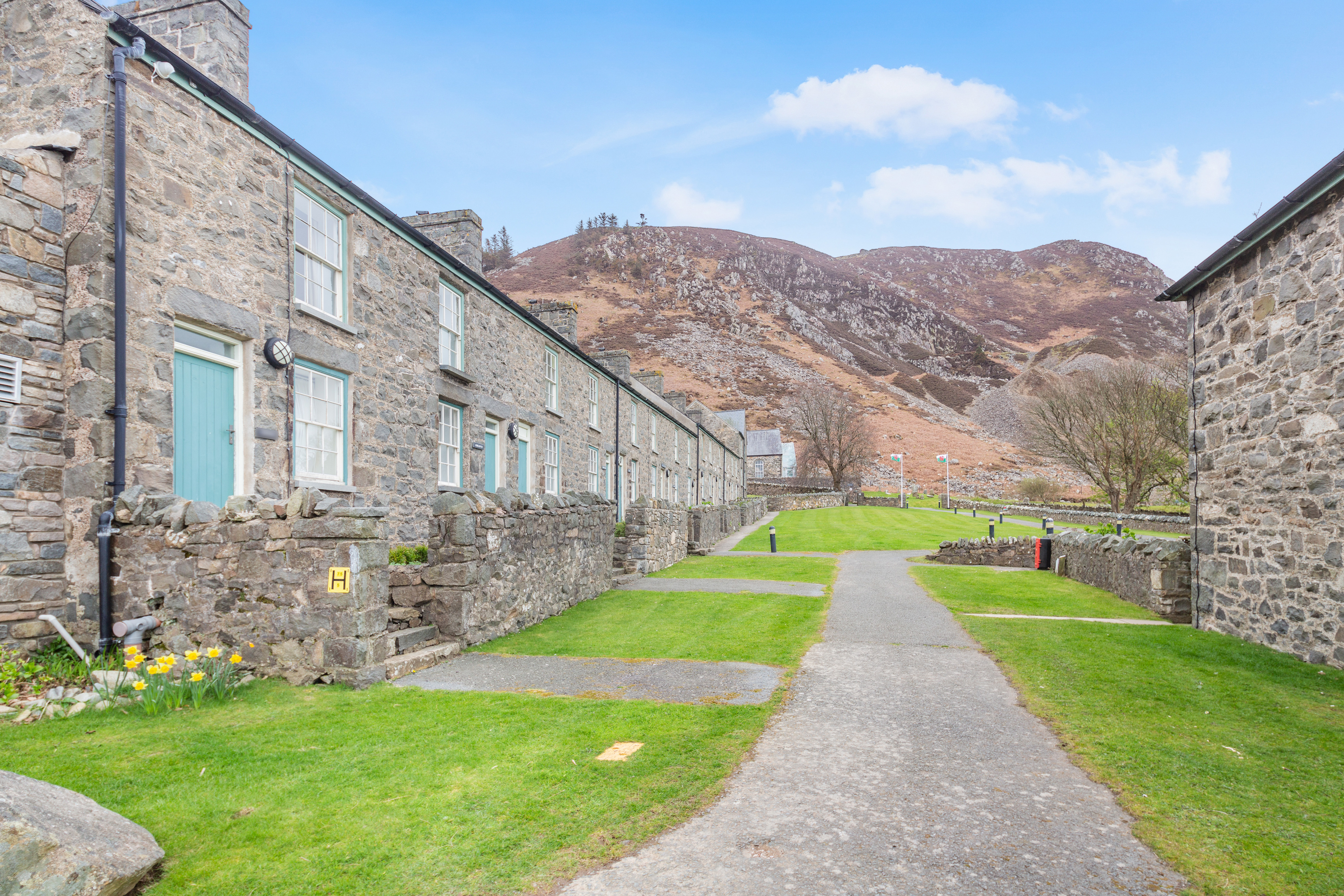 Nant - Tre'r Ceiri | Nant - Tre'r Ceiri in Llithfaen, near Nefyn, North ...