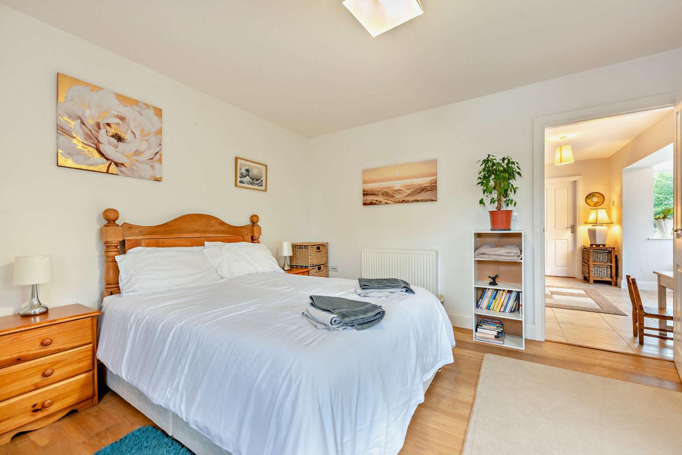 6 Bedroom Cottage in Ludchurch - Dog Friendly Holiday Cottage in ...