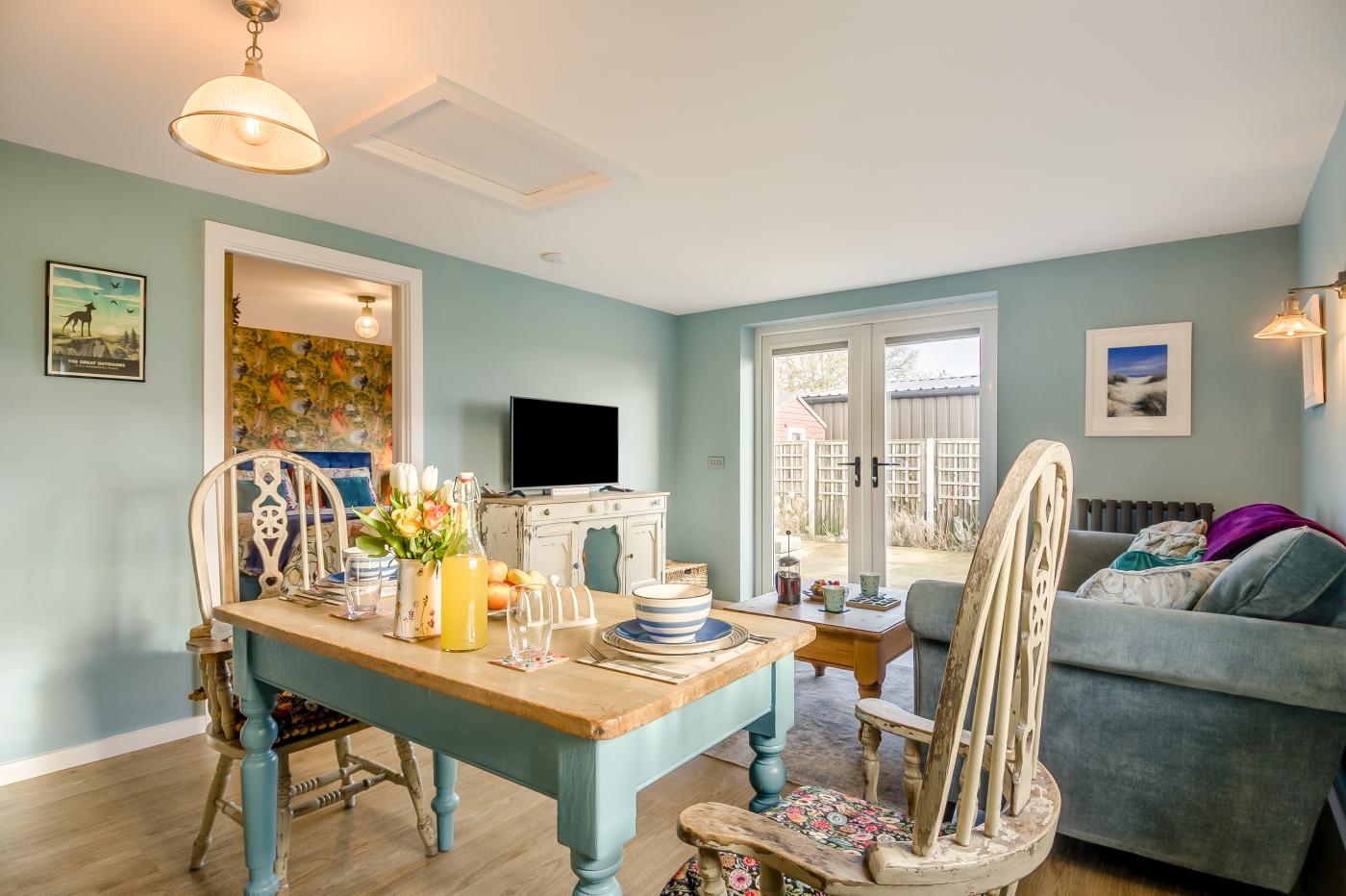 1 Bedroom Cottage in Happisburgh - Dog Friendly Holiday Cottage in ...