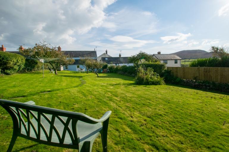 West End Cottage | West End Cottage in Gower