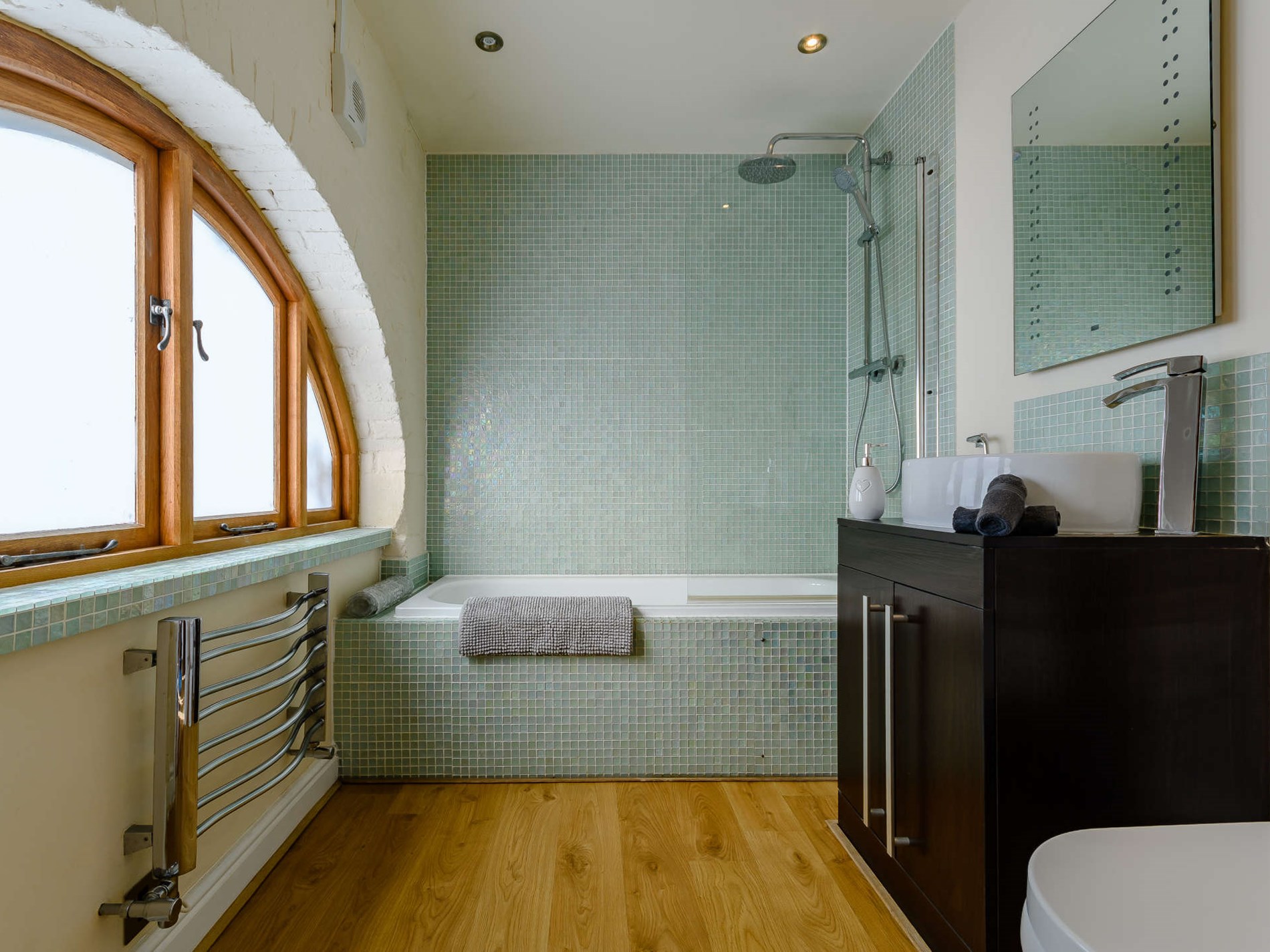 Pear Tree Cottage Sheriffs Lench | Pear Tree Cottage Sheriffs Lench in ...