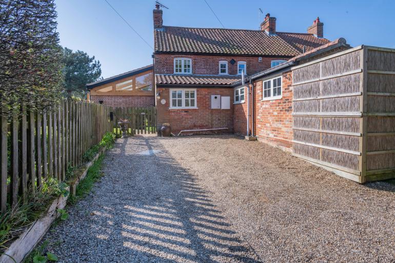 Watts Cottage | Watts Cottage in Upton