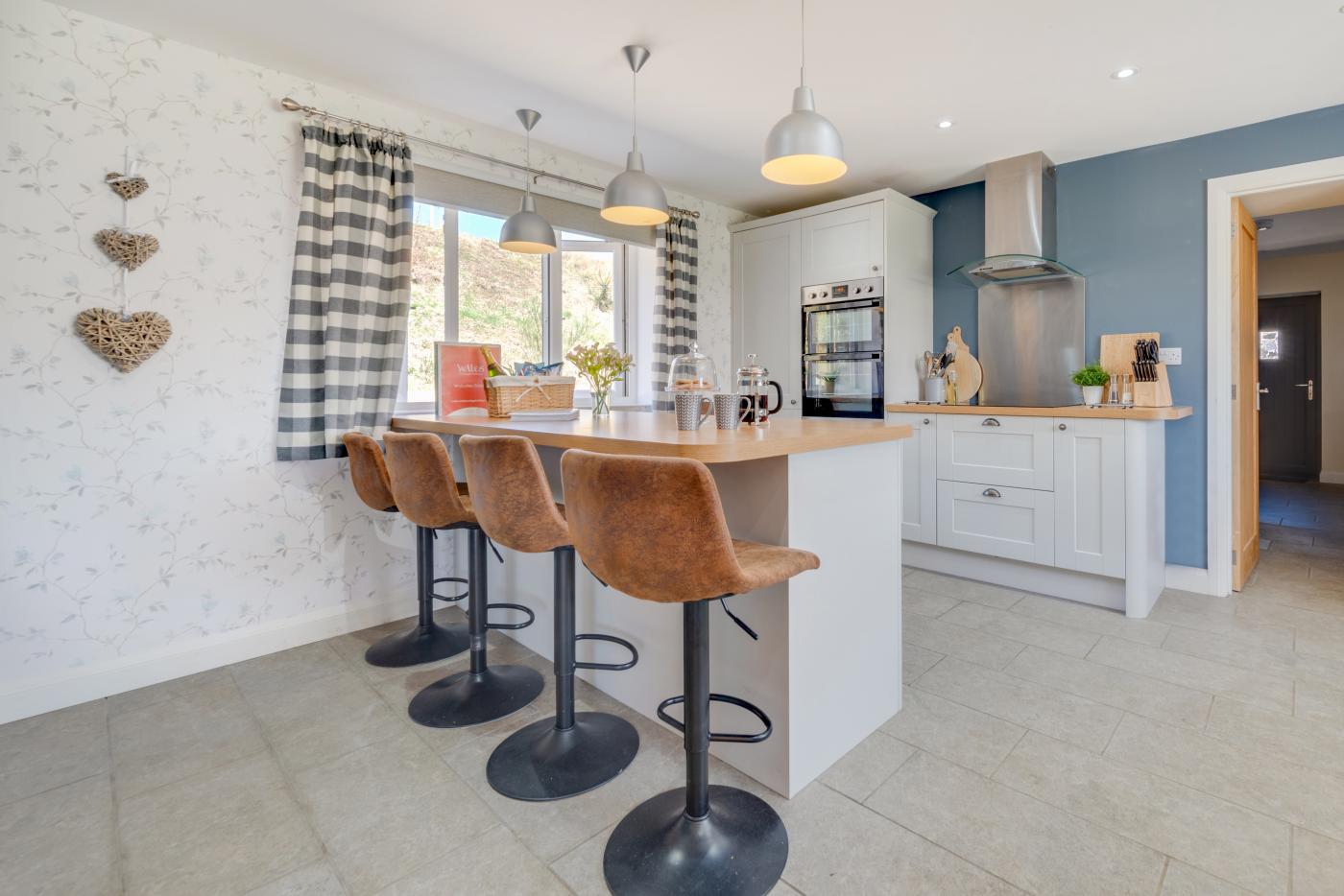 4 Bedroom House in Welshpool - Dog Friendly Holiday Cottage in ...