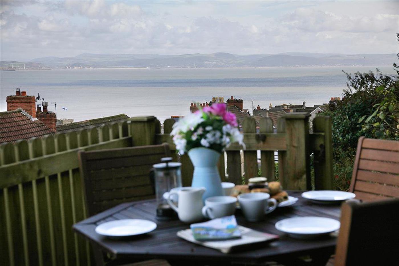 3 Bedroom Cottage in Mumbles - Dog Friendly Holiday Cottage in Mumbles ...