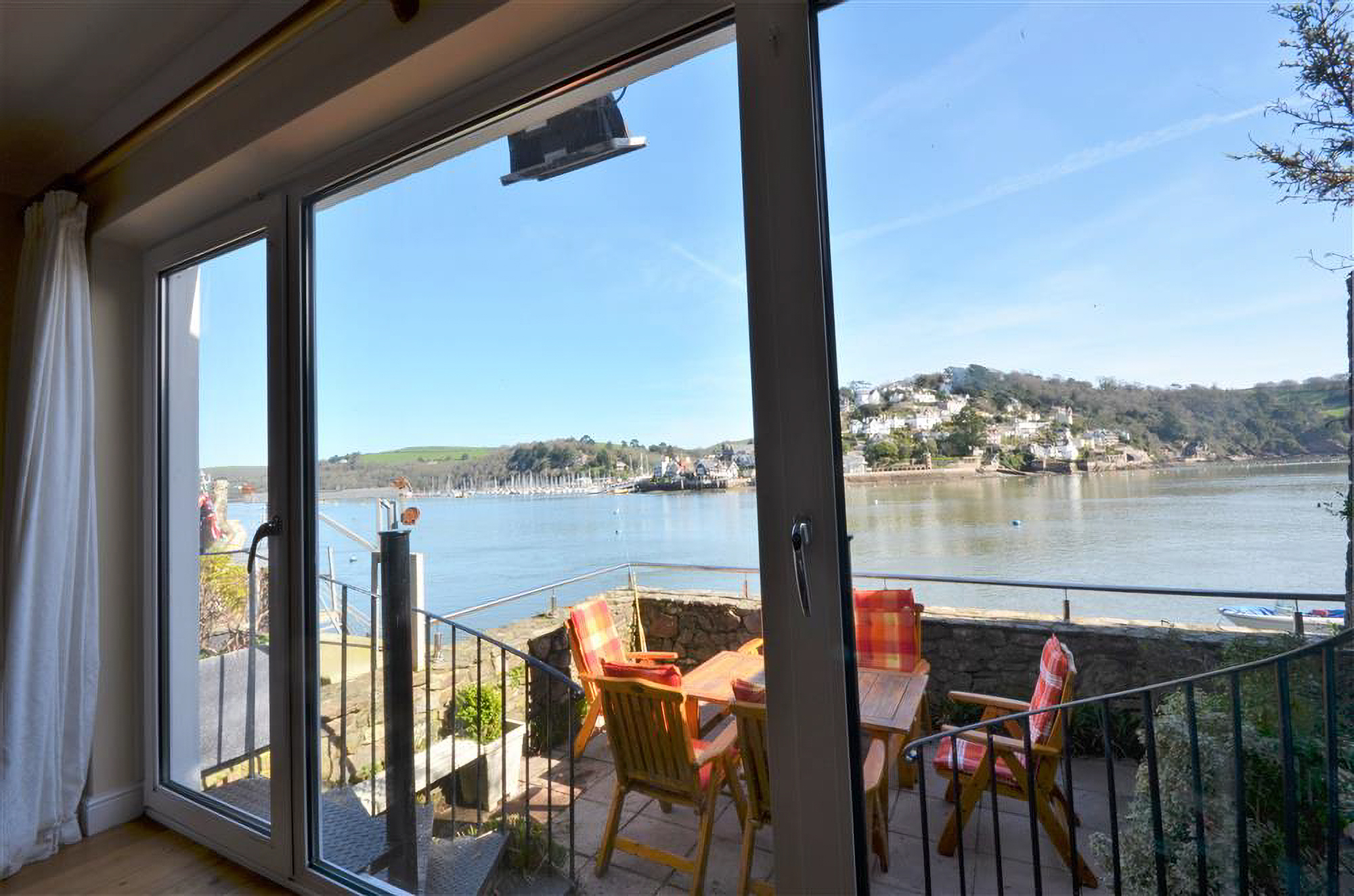 1 Bight Boatyard | 1 Bight Boatyard in Dartmouth, Devon