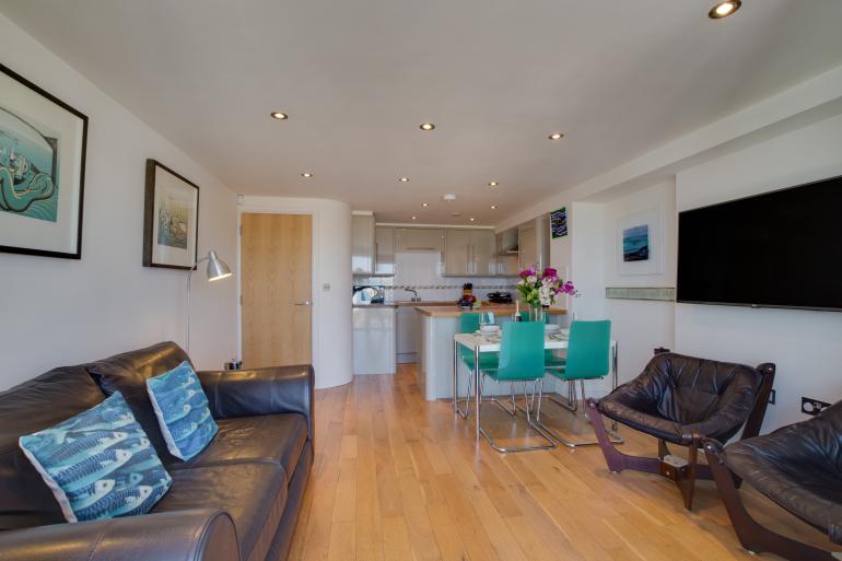 Over the Harbour, 4 Fernlea Court | Over the Harbour, 4 Fernlea Court ...