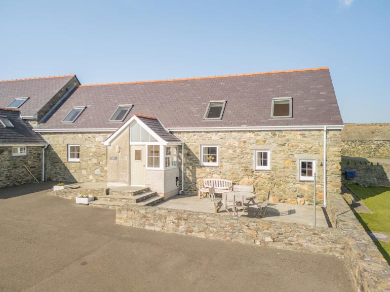 Fferm Y Beudy | Fferm Y Beudy in Llanfwrog