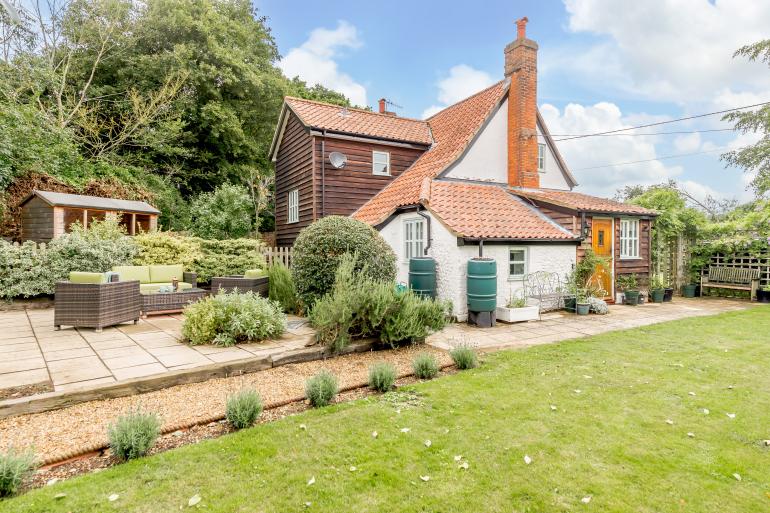 Wisteria Cottage | Wisteria Cottage in Snape