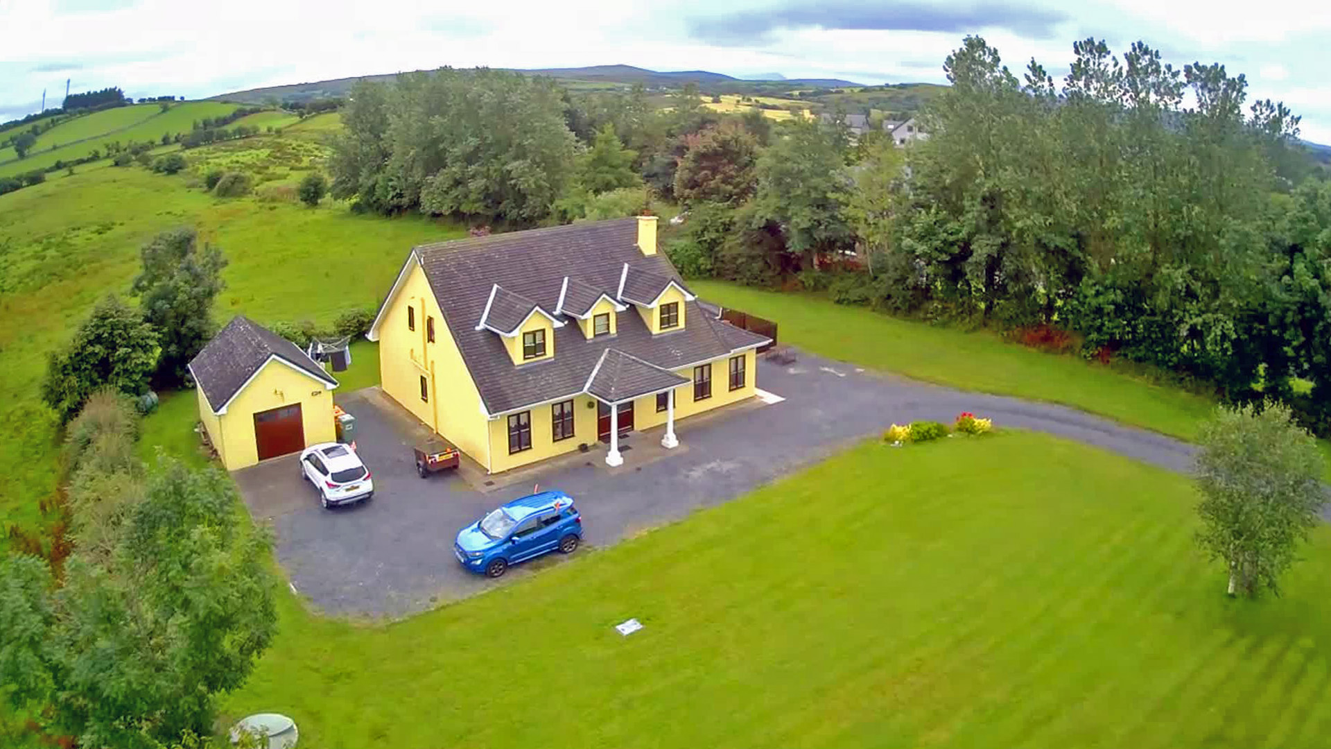 The Yellow House | The Yellow House in Westport