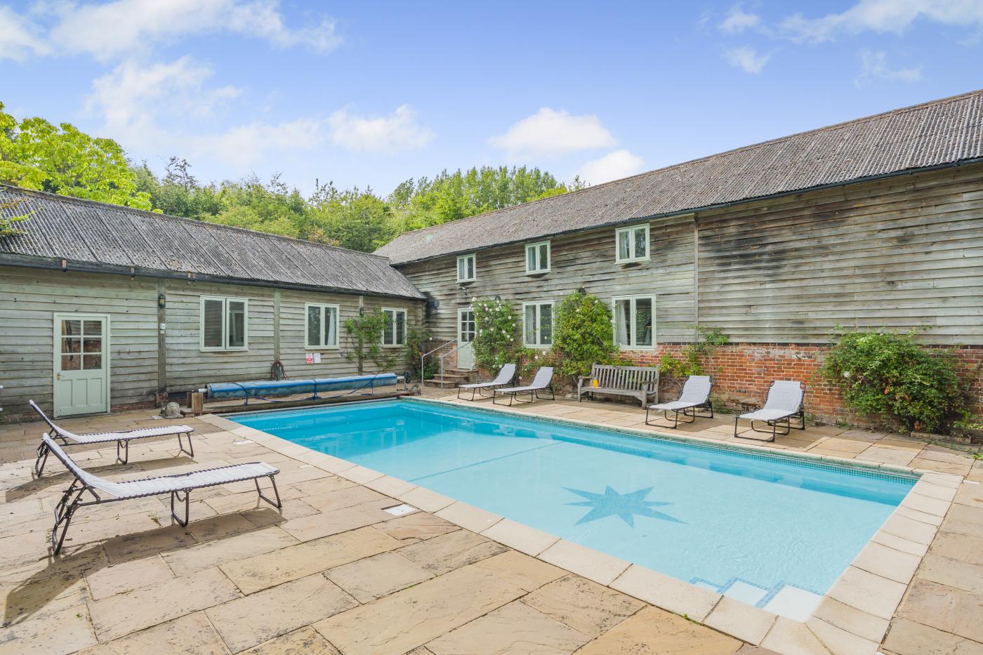 4 Bedroom Cottage in Hartest - Dog Friendly Holiday Cottage in Hartest ...