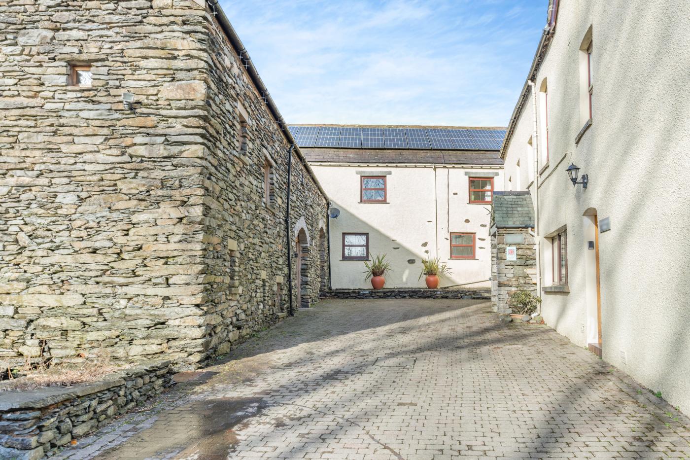 2 Bedroom Cottage in Newby Bridge - Dog Friendly Holiday Cottage in ...