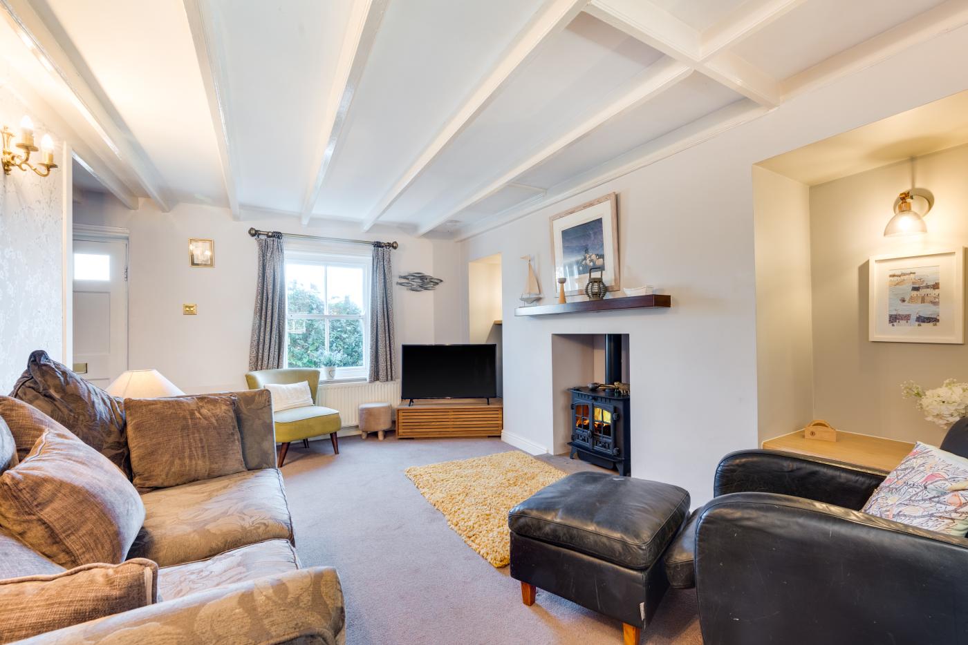 3 Bedroom Cottage in Robin Hoods Bay - Dog Friendly Holiday Cottage in ...