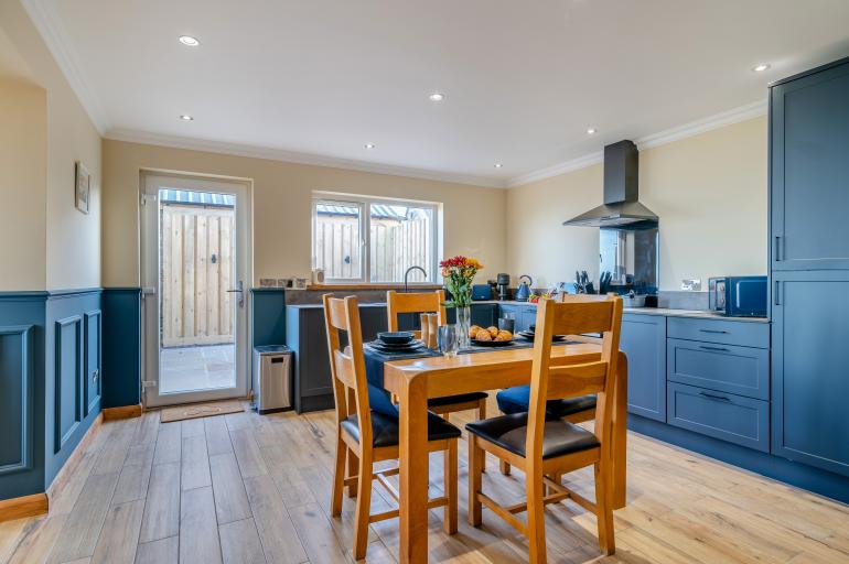 Y Golwg | Y Golwg in Abergavenny