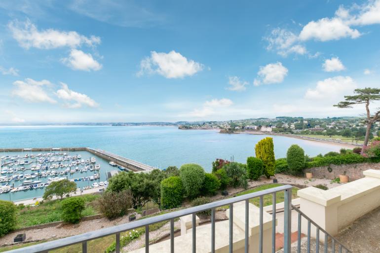 The Marina Beach House | The Marina Beach House in Torquay