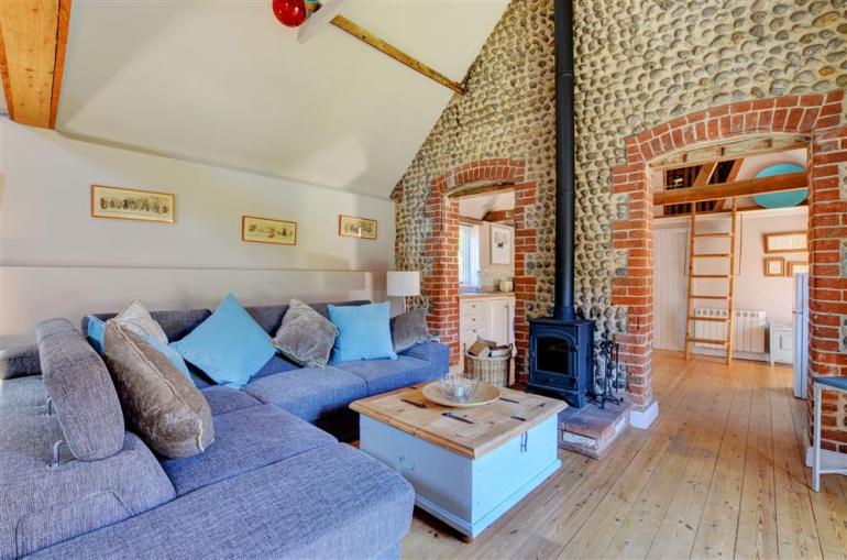 Hawthorne and Rainbow Cottage | Hawthorne and Rainbow Cottage in Roughton