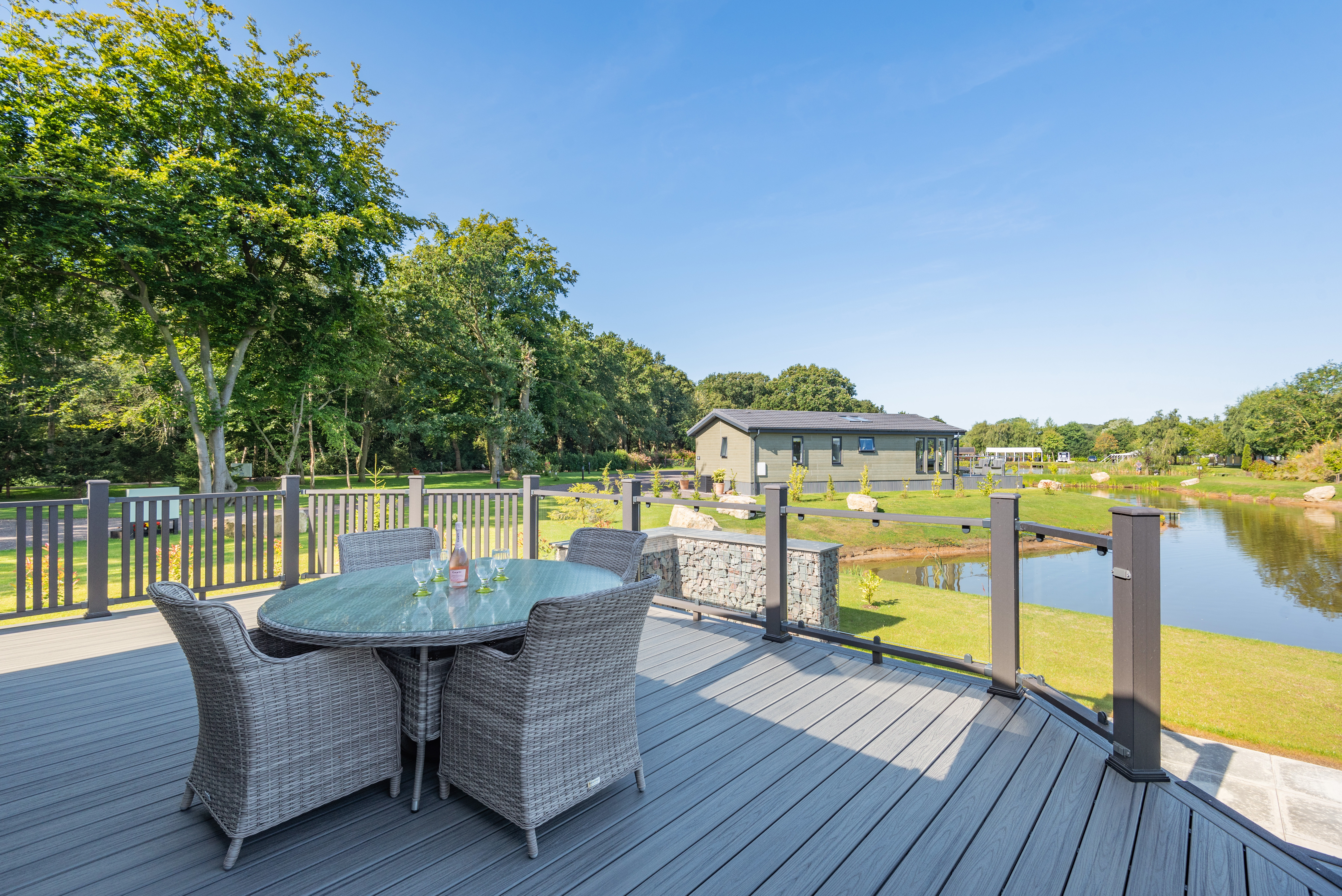 Lakeside Mallard Lodge | Lakeside Mallard Lodge in Thorney, near Newark ...