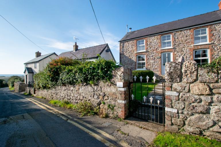 West End Cottage | West End Cottage in Gower