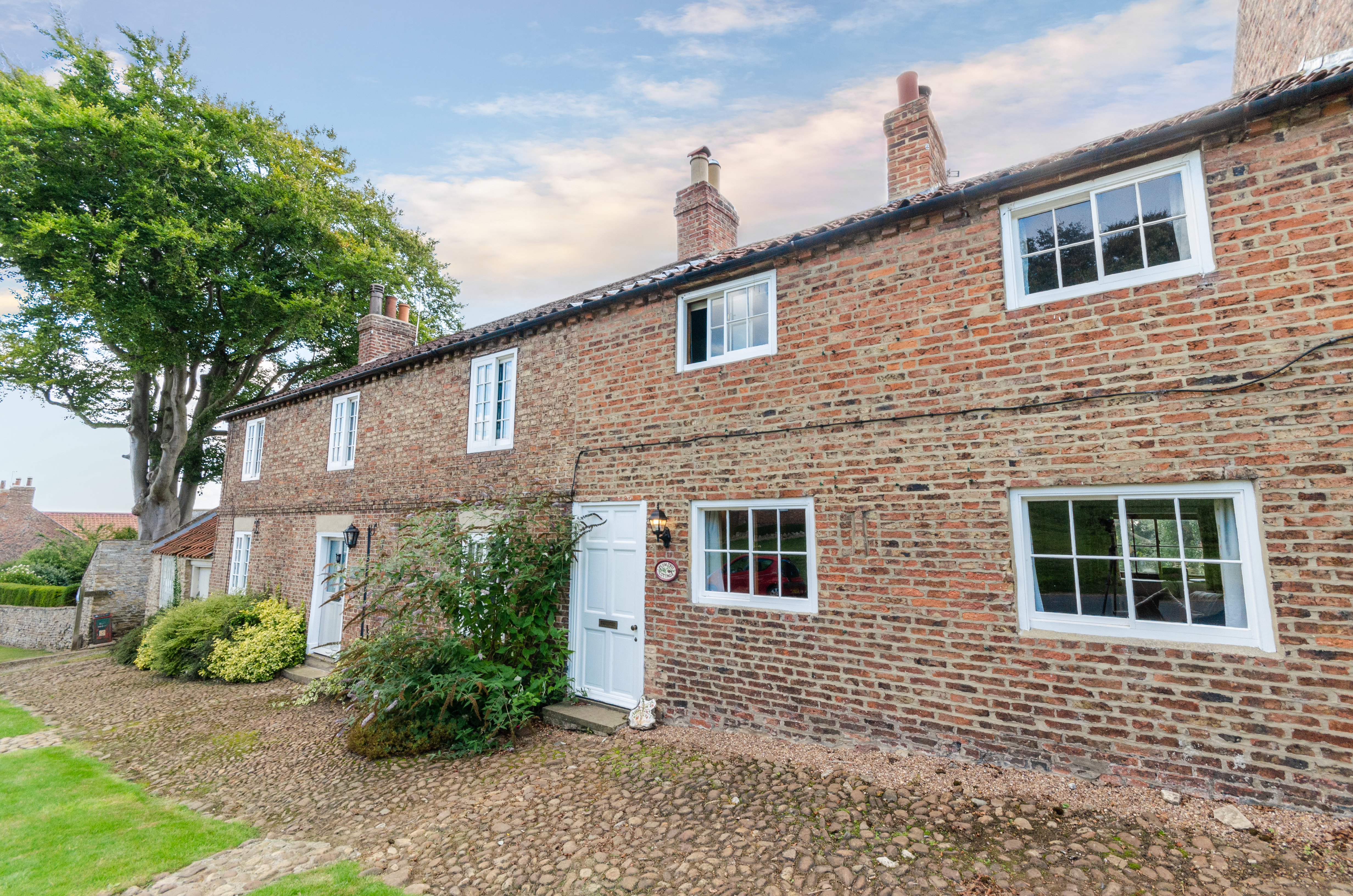 Plum Tree Cottage | Plum Tree Cottage in Crayke, near Easingwold, Yorkshire