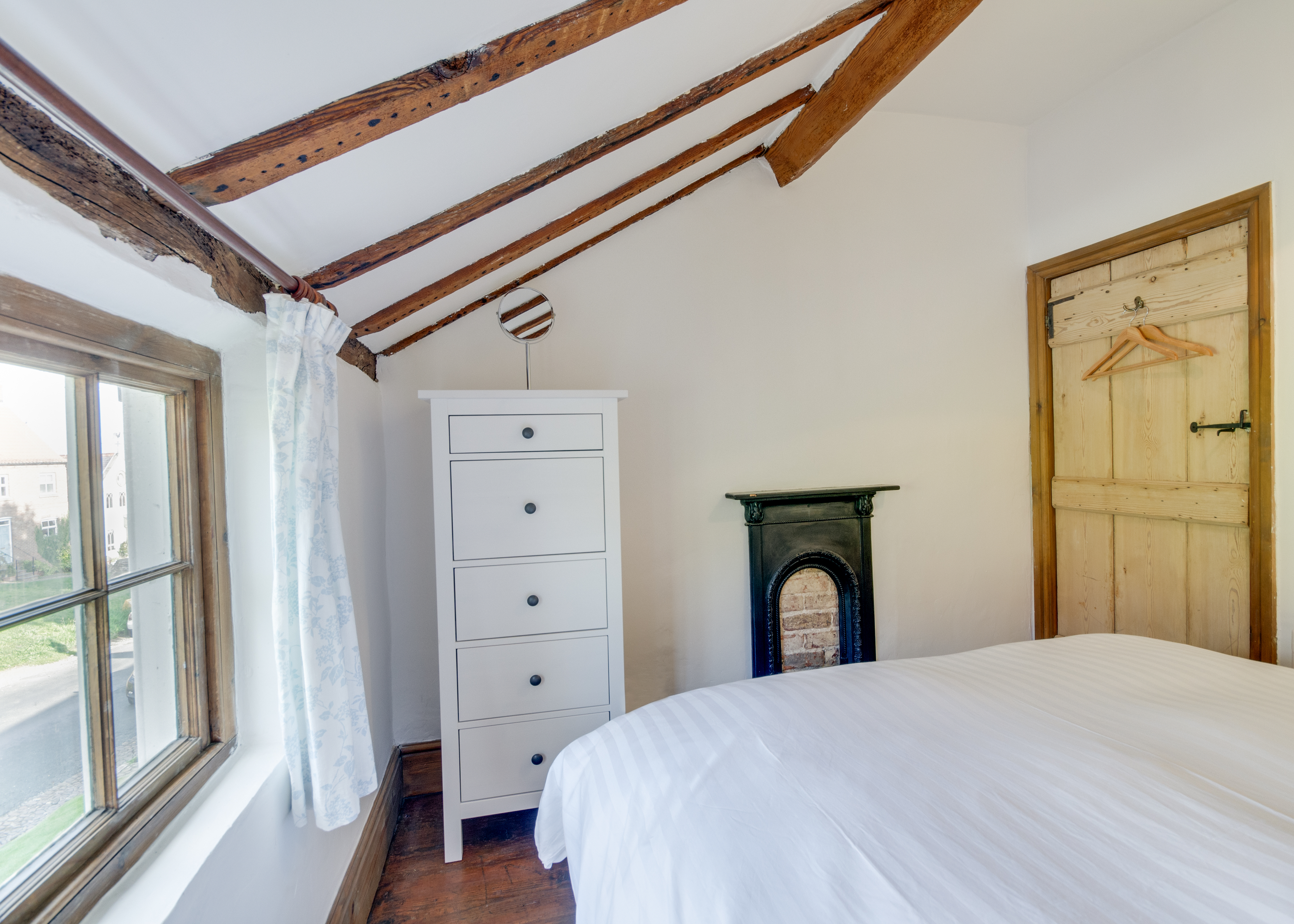 Plum Tree Cottage | Plum Tree Cottage in Crayke, near Easingwold, Yorkshire