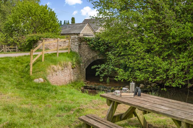 Great Tre-Rhew Farm | Great Tre-Rhew Farm in Abergavenny