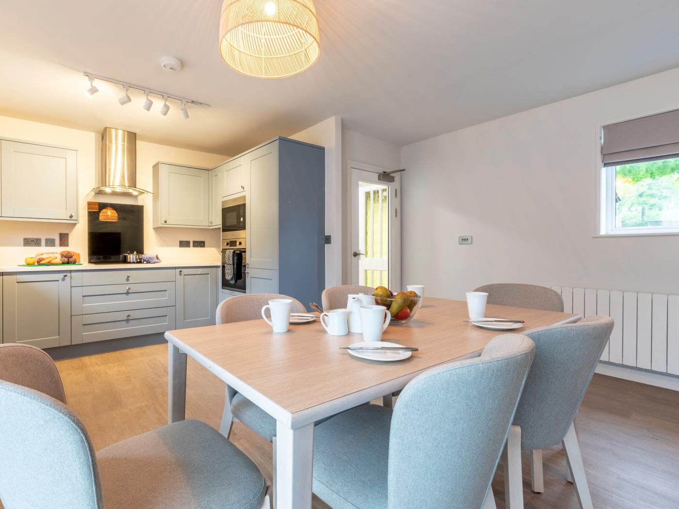 2 Bedroom House in Saltash - Dog Friendly Holiday Cottage in Saltash ...