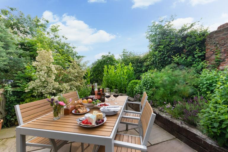 Plum Tree Cottage | Plum Tree Cottage in Crayke