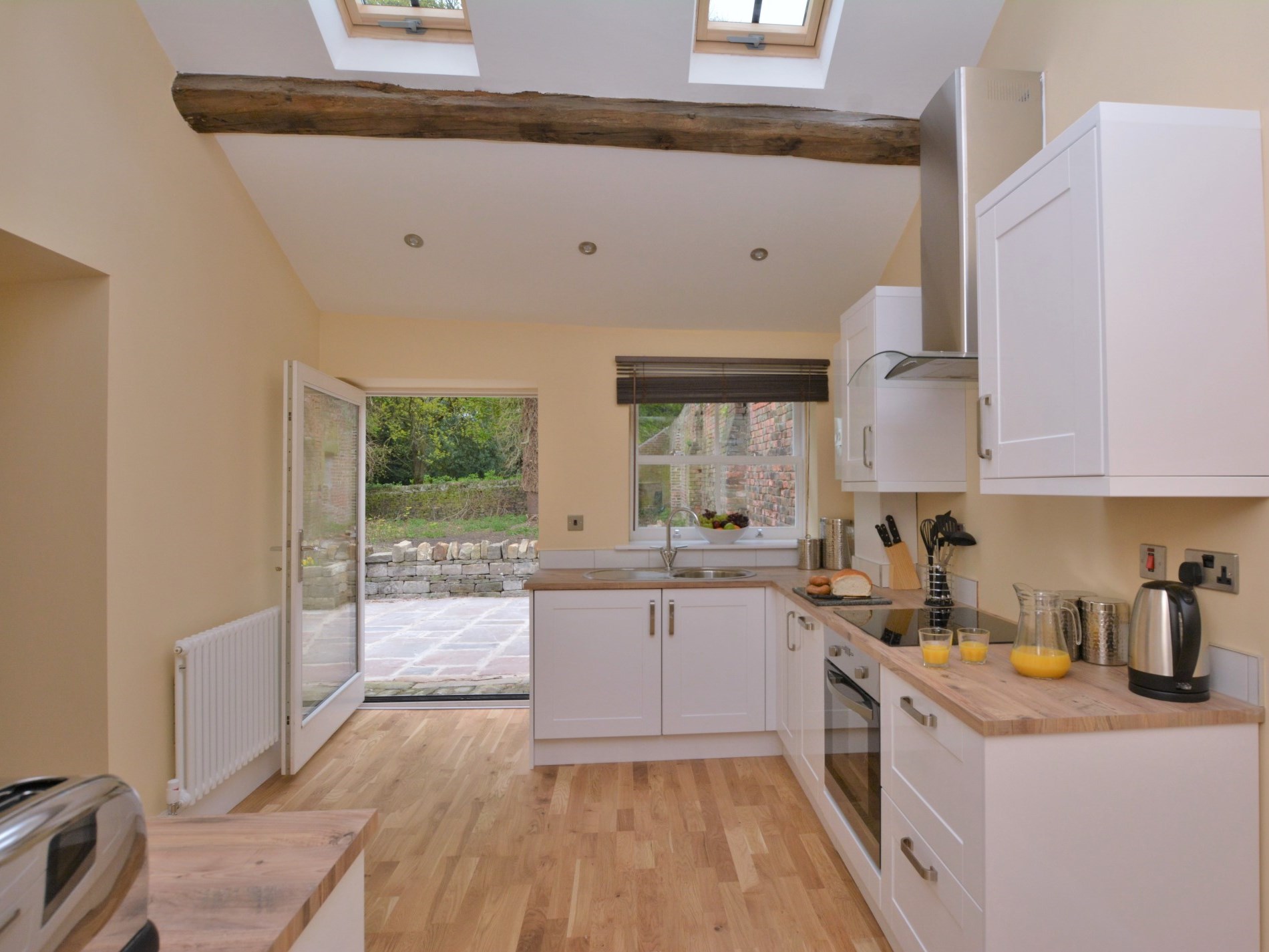 Sir Thomas Cottage | Sir Thomas Cottage in Wortley, near Sheffield ...