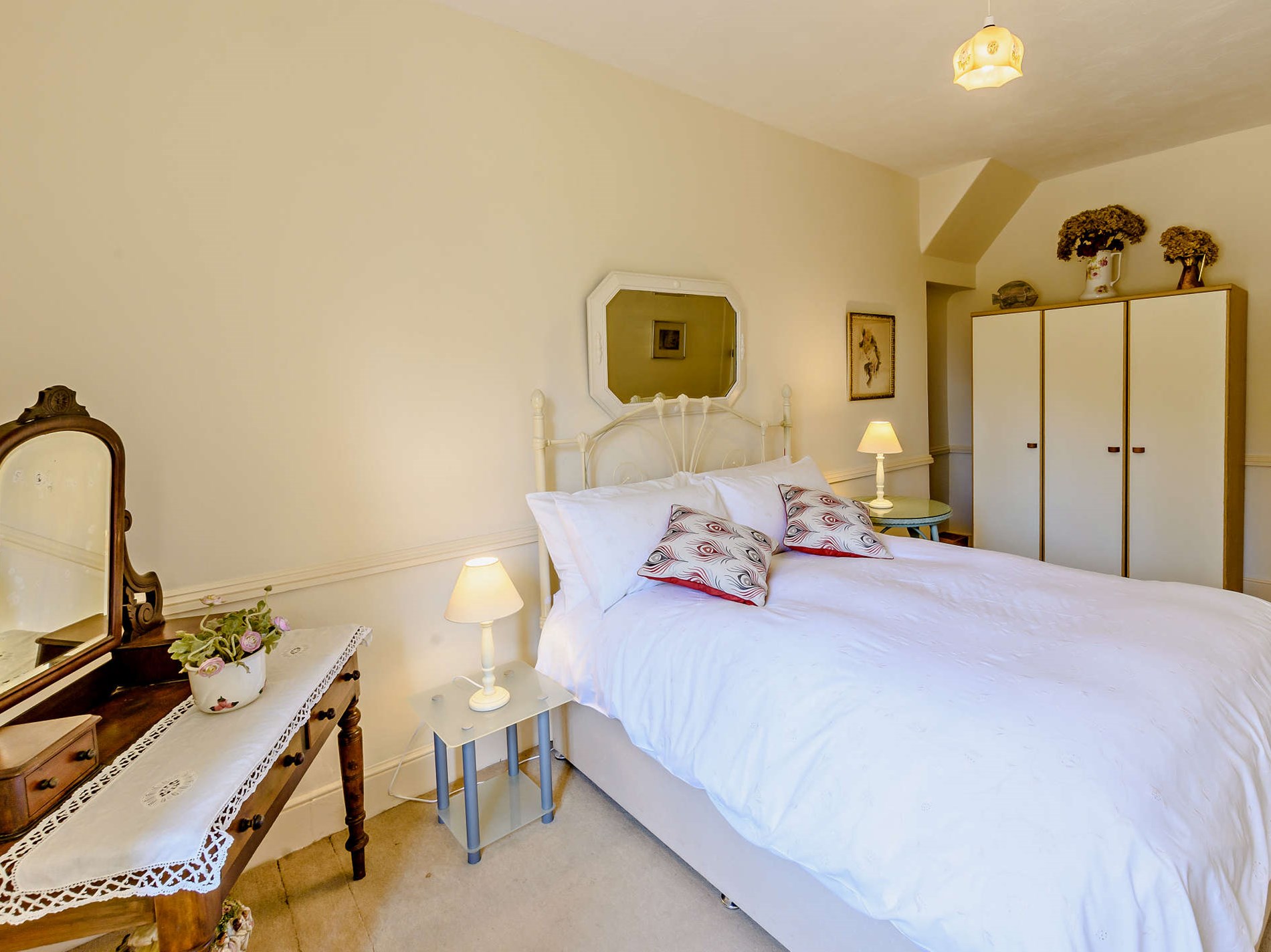 The Wing - Puckaster House | The Wing - Puckaster House in Niton ...