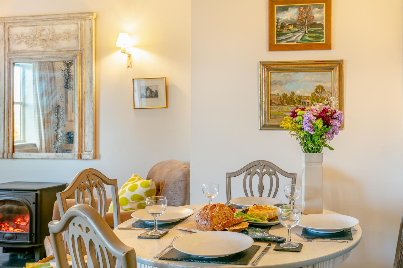 2 Bedroom Cottage in North Tamerton - Dog Friendly Holiday Cottage in ...