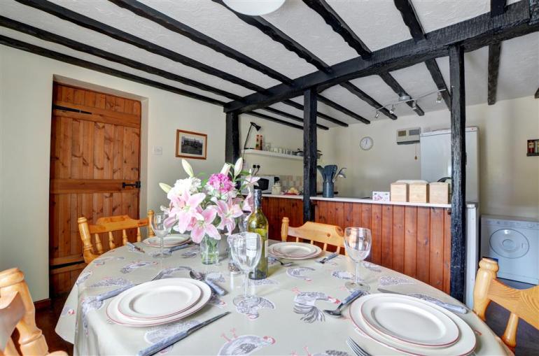 Granary Cottage | Granary Cottage in Swimbridge