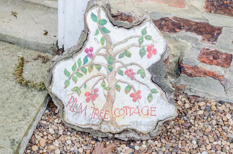Plum Tree Cottage | Plum Tree Cottage in Crayke