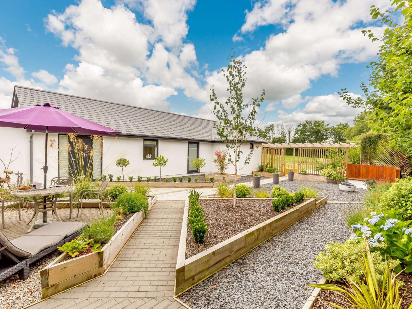 3 Bedroom House in Saltash - Dog Friendly Holiday Cottage in Saltash ...