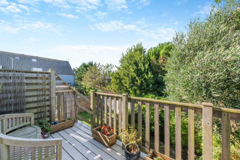 Olive Tree Beach House | Olive Tree Beach House in Shoreham
