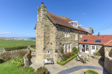Holiday Cottages in Seahouses | Seahouses Accommodation