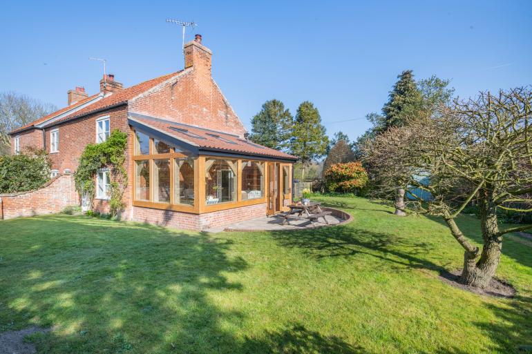 Watts Cottage | Watts Cottage in Upton