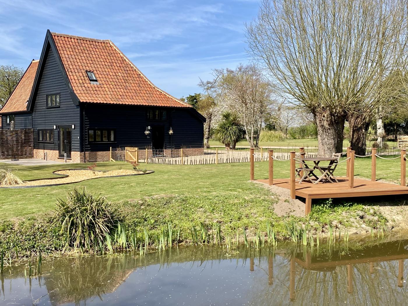 1 Bedroom Cottage in Wilby - Dog Friendly Holiday Cottage in Wilby ...
