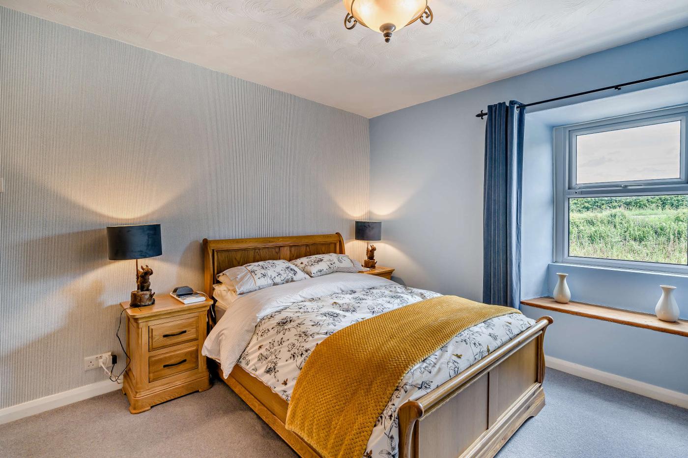 2 Bedroom Cottage in Rowrah - Dog Friendly Holiday Cottage in Rowrah ...