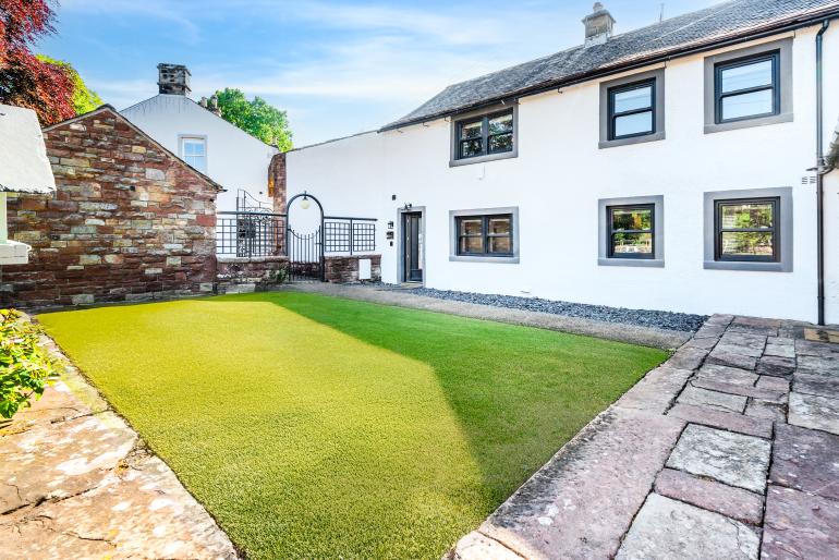 Green Lane Cottage | Green Lane Cottage in Dalston