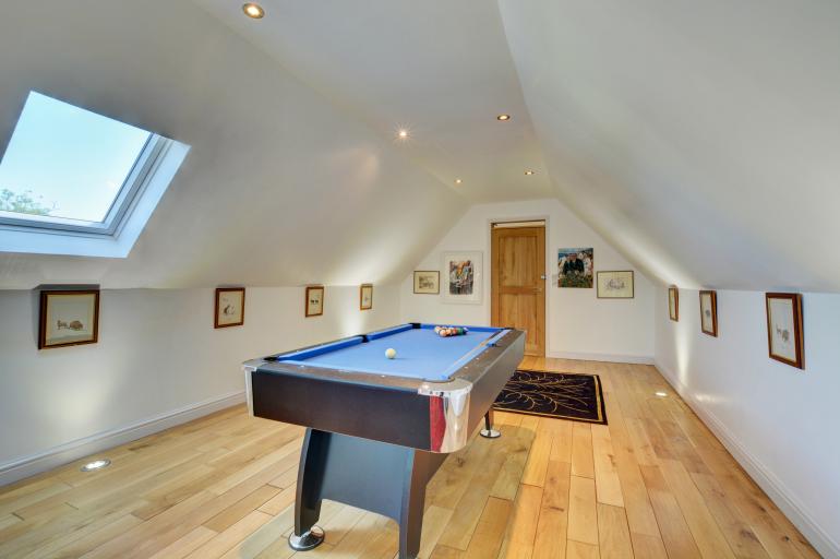 Rainbow Cottage | Rainbow Cottage in Roughton