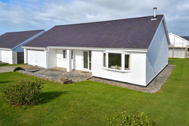 15 Lon Cernyw | 15 Lon Cernyw in Abersoch
