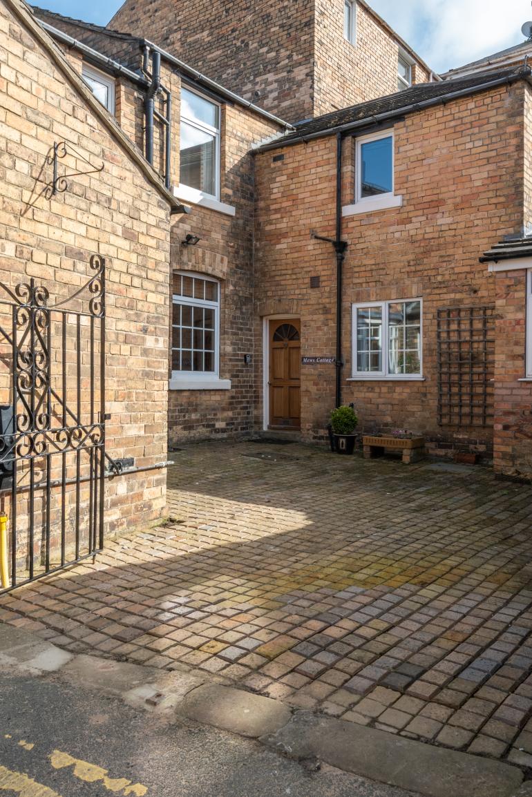 Mews Cottage | Mews Cottage in Scarborough