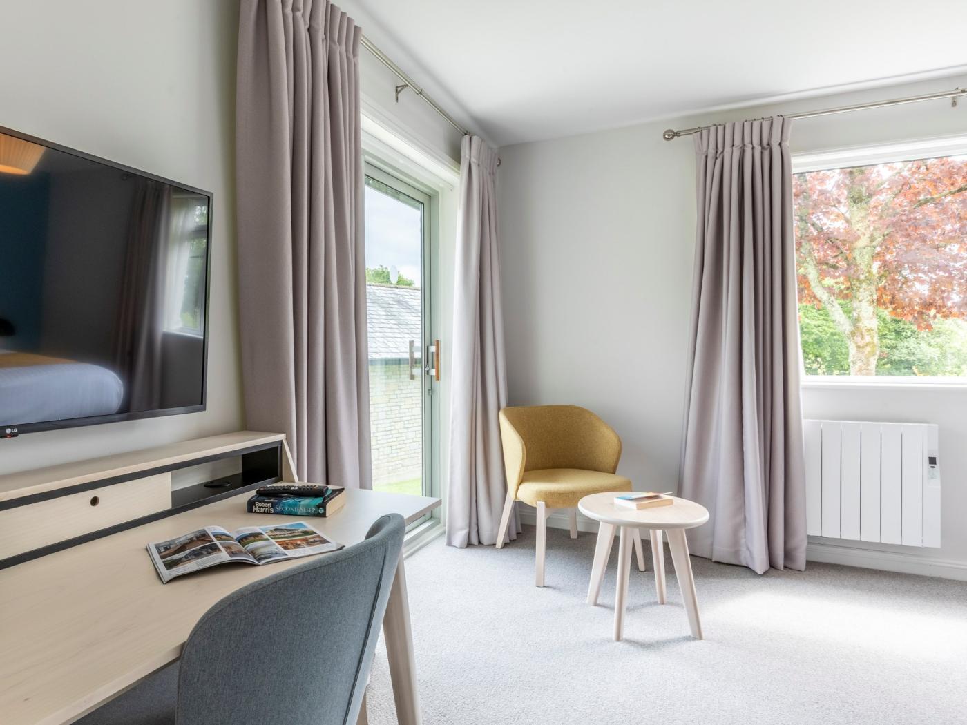 2 Bedroom House in Saltash - Dog Friendly Holiday Cottage in Saltash ...