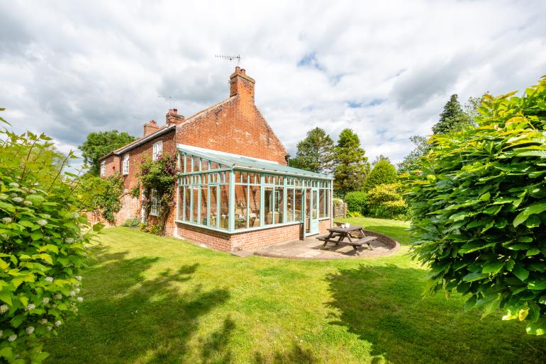 Watts Cottage | Watts Cottage in Upton