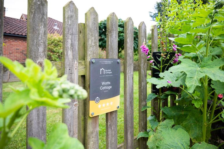 Watts Cottage | Watts Cottage in Upton