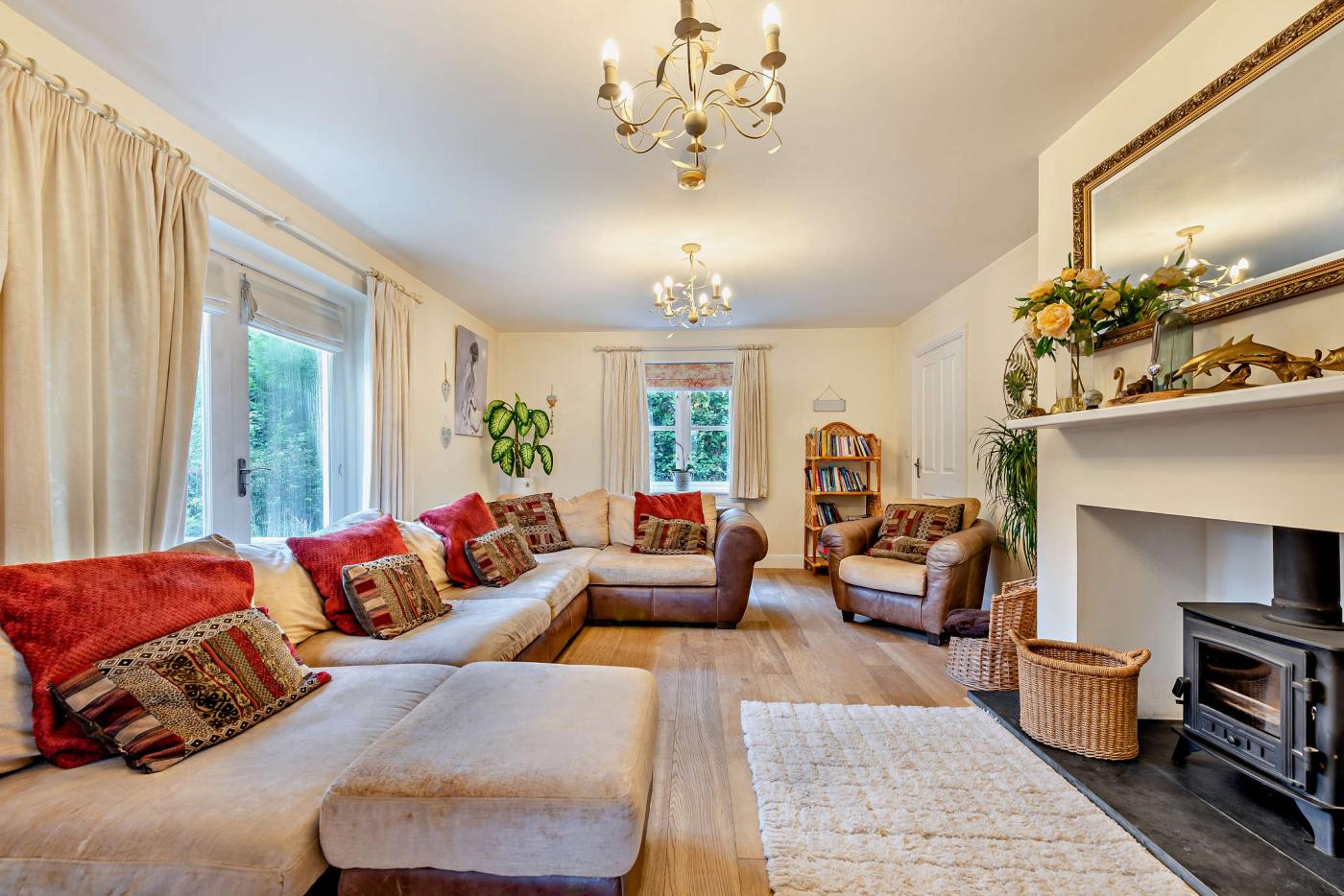 6 Bedroom Cottage in Ludchurch - Dog Friendly Holiday Cottage in ...